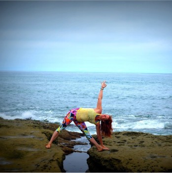 Triangle Pose How To – TryBelle Magazine
